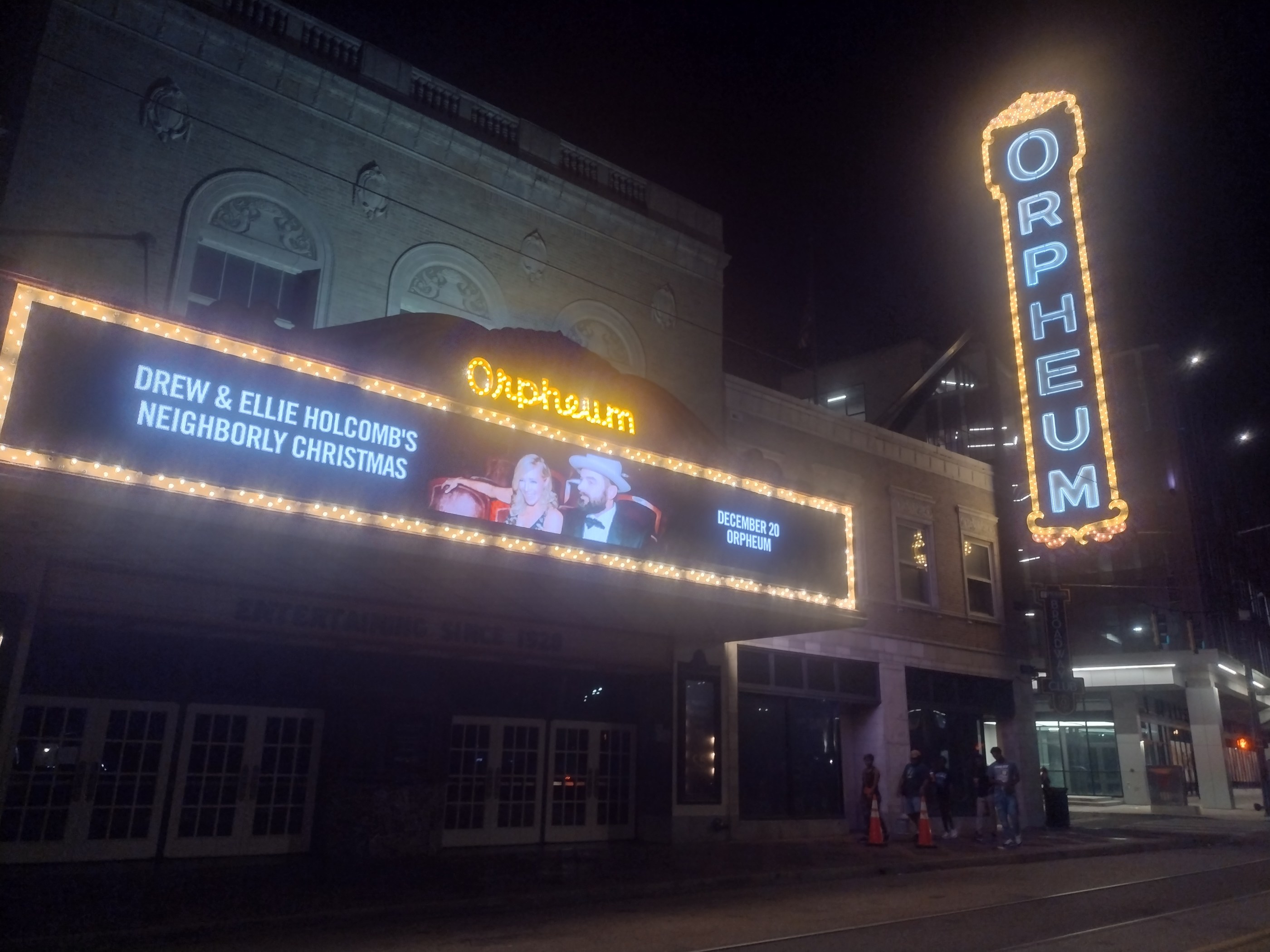 The Orpheum Theater: Tennessee Ghosts & Legends – Lyle S. Russell